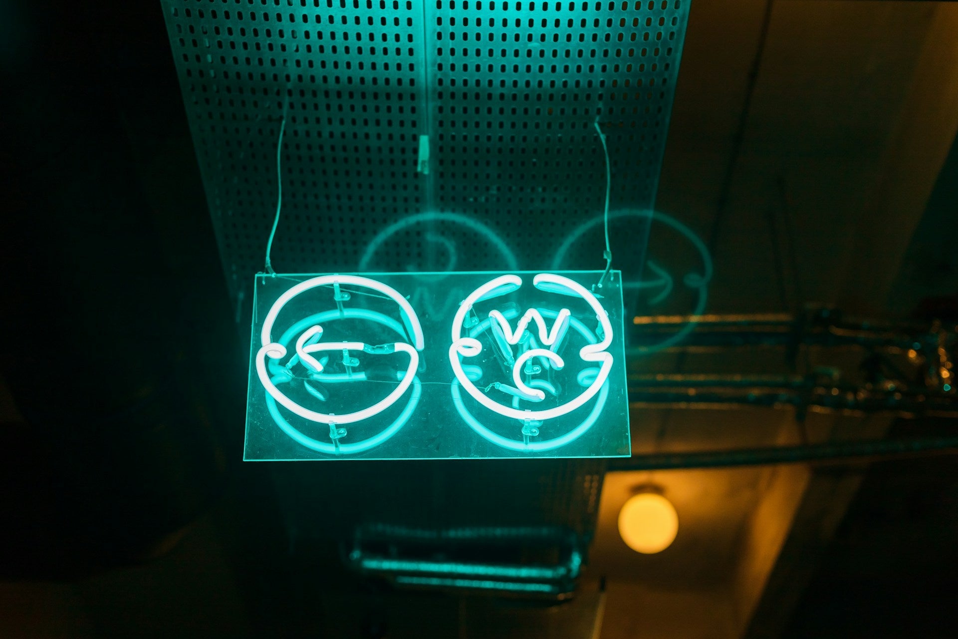 Hologram Fans: Common Uses and Applications – Holofex
